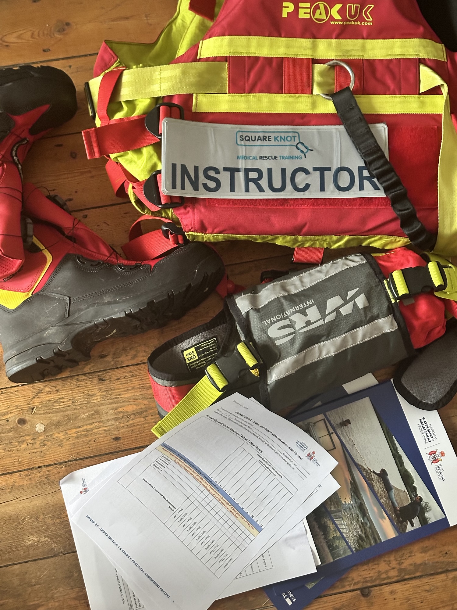 DEFRA Module 2 – Water & Flood First Responder – Square Knot